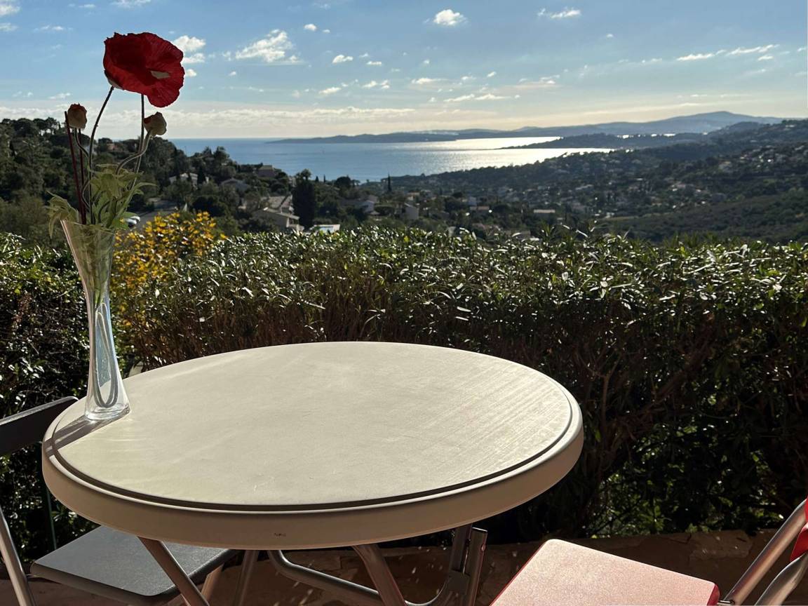 22 M² Studio ∙ 1 Chambre ∙ 4 Personnes - Roquebrune-sur-Argens