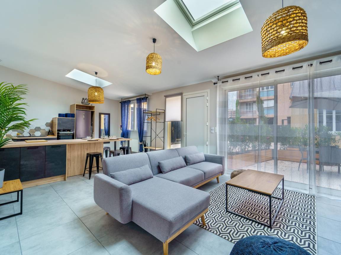 150 M² Cottage ∙ 4 Chambres ∙ 9 Personnes - Dijon