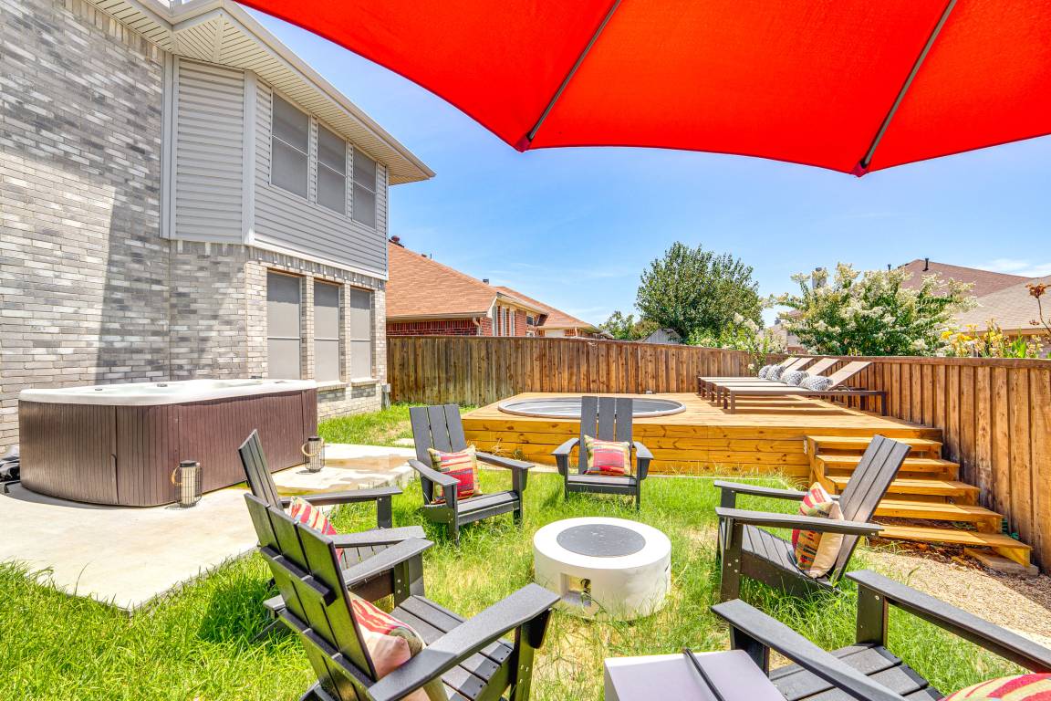 331 M² House ∙ 5 Bedrooms ∙ 12 Guests - Grand Prairie, TX