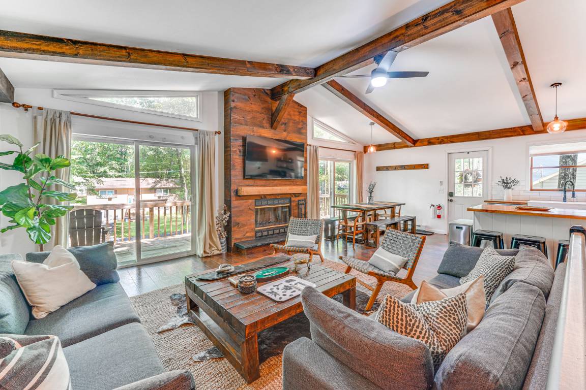 152 M² House ∙ 3 Bedrooms ∙ 8 Guests - Pocono Lake