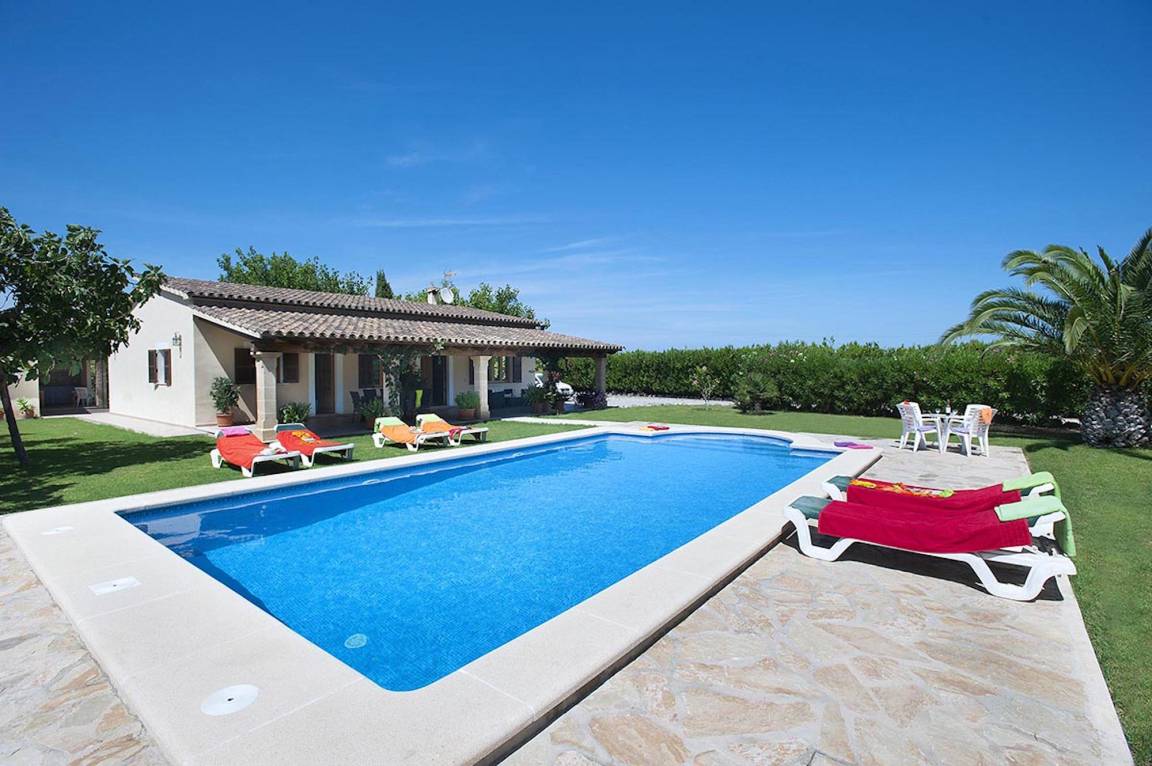 180 M² Finca ∙ 3 Bedrooms ∙ 6 Guests - Pollença