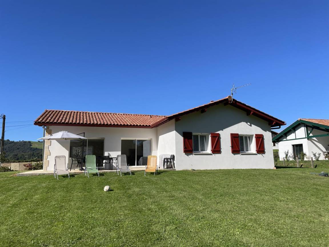 117 M² Gîte ∙ 4 Chambres ∙ 8 Personnes - Saint-Étienne-de-Baïgorry