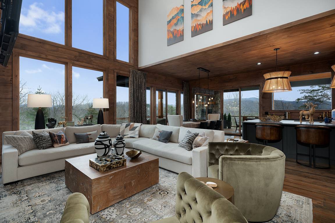 307 M² Cabin ∙ 4 Bedrooms ∙ 8 Guests - Blue Ridge, GA