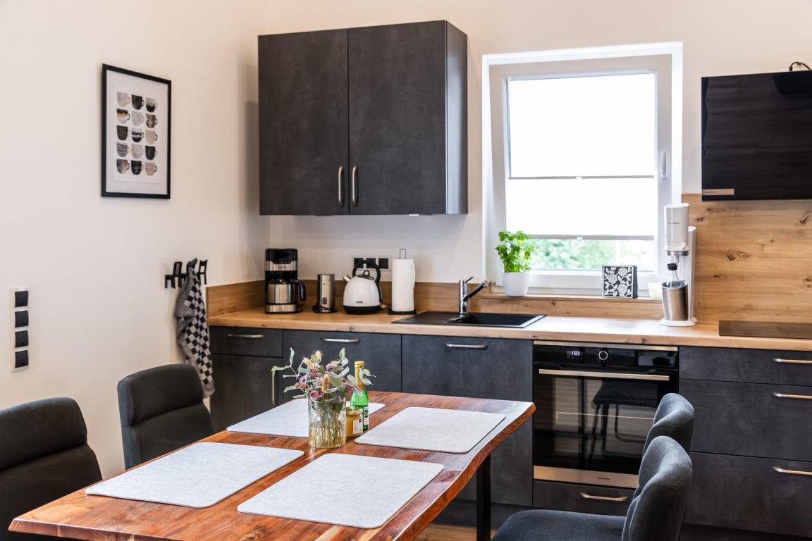70 M² Ferienhaus ∙ 2 Schlafzimmer ∙ 4 Gäste - Monreal