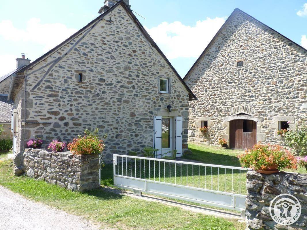 190 M² Gîte ∙ 4 Chambres ∙ 8 Personnes - Bort-les-Orgues