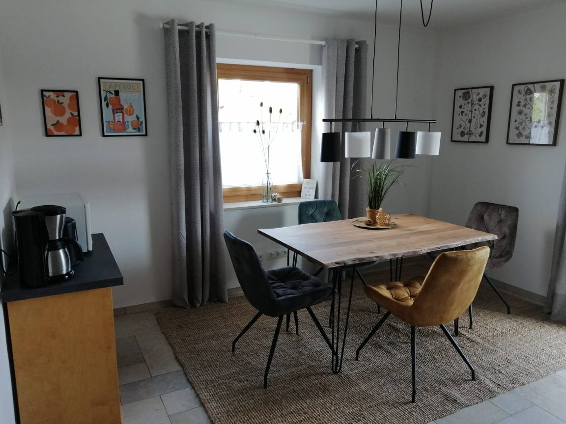 85 M² Apartamento ∙ 2 Quartos ∙ 6 Hóspedes - Waging am See