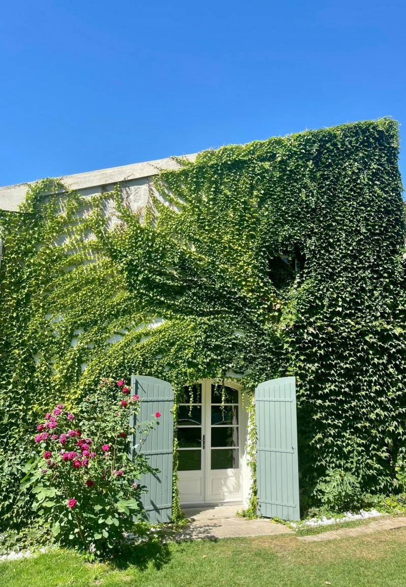 450 M² Maison De Vacances ∙ 8 Chambres ∙ 15 Personnes - Lunel