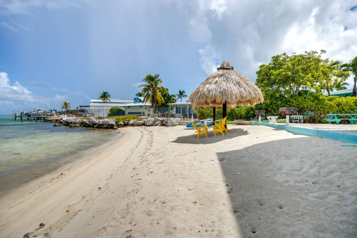 127 M² Apartment ∙ 2 Bedrooms ∙ 10 Guests - Layton, FL
