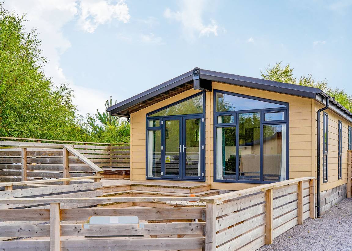 Chalet ∙ 2 Bedrooms ∙ 4 Guests - Somerset, UK
