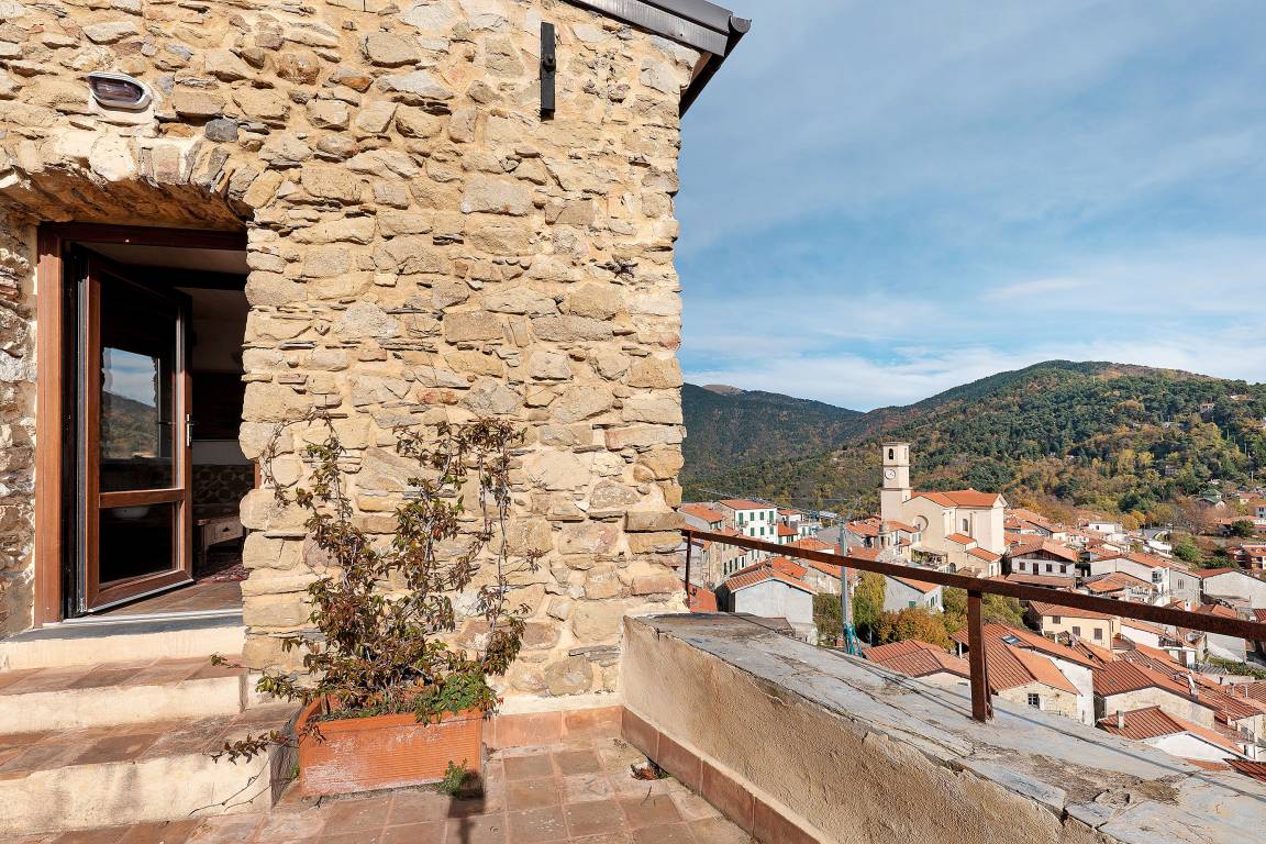 120 M² Ferienhaus ∙ 3 Schlafzimmer ∙ 5 Gäste - Ventimiglia