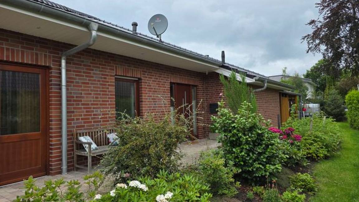 Ferienwohnung ∙ 2 Schlafzimmer ∙ 5 Gäste - Ostrhauderfehn