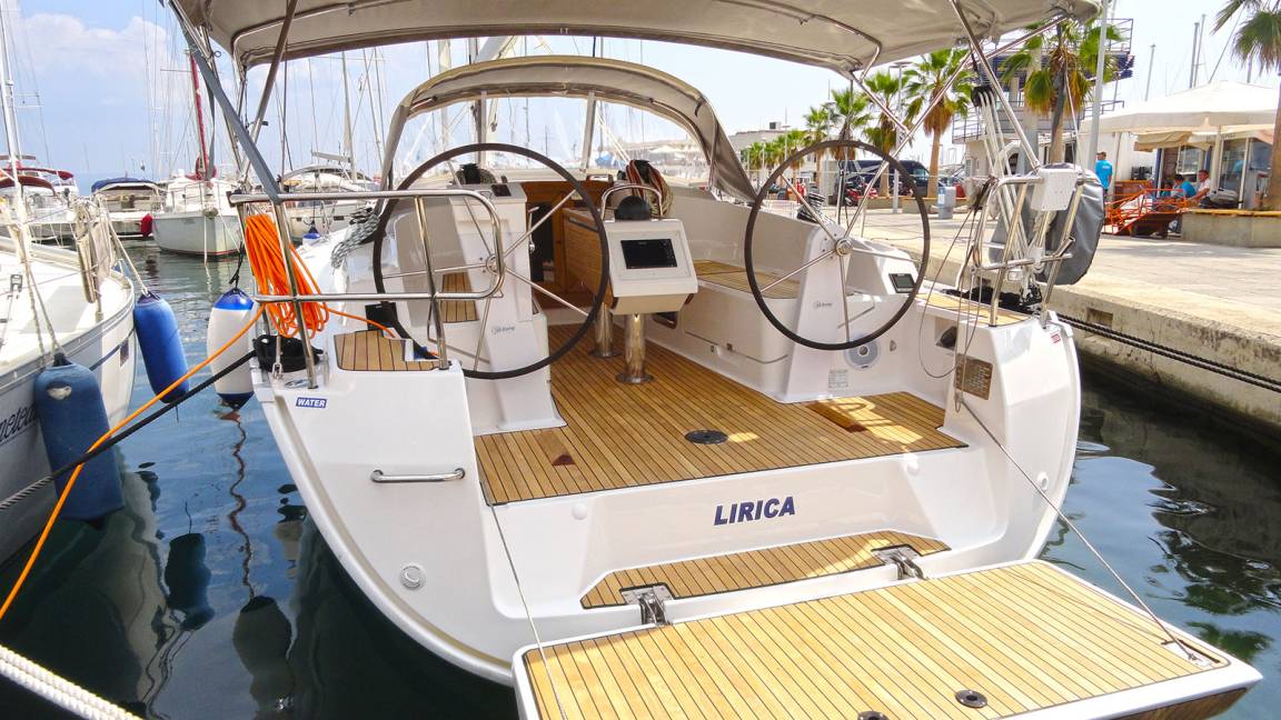 Hausboot ∙ 2 Schlafzimmer ∙ 4 Gäste - Split