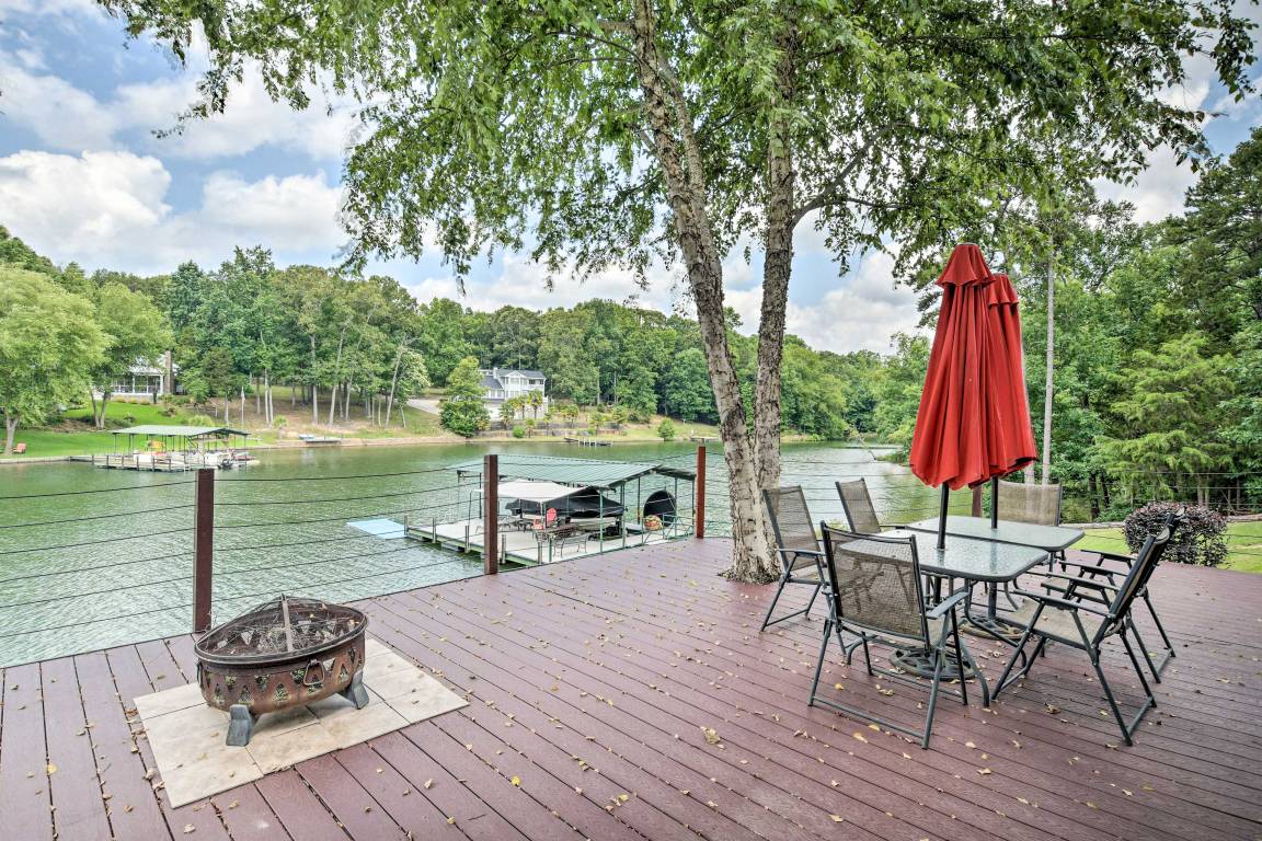 297 M² House ∙ 5 Bedrooms ∙ 12 Guests - Richard B. Russell Lake