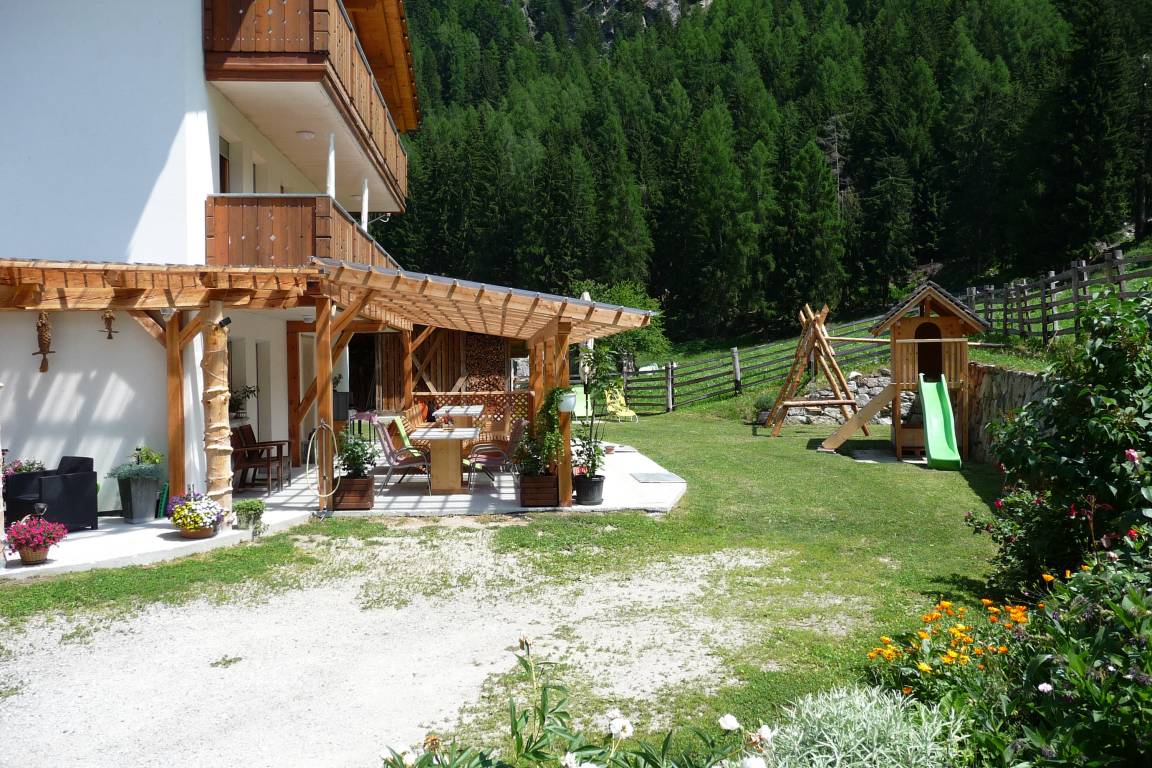 54 M² Ferienwohnung ∙ 2 Schlafzimmer ∙ 4 Gäste - Ulten