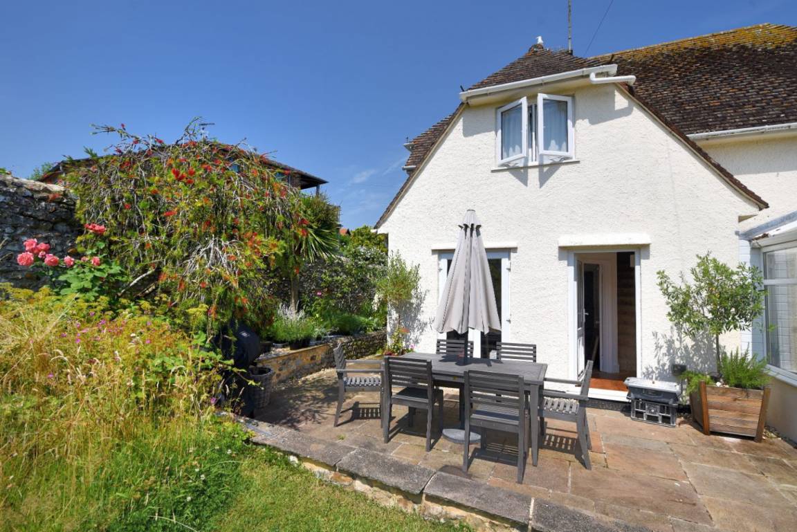 Cottage ∙ 3 Bedrooms ∙ 5 Guests - Lyme Regis