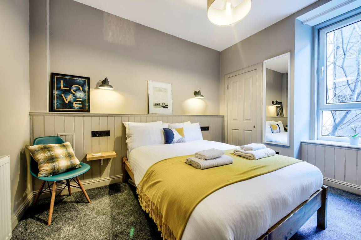 62 M² Apartment ∙ 2 Bedrooms ∙ 4 Guests - Edinburgh Airport (EDI)