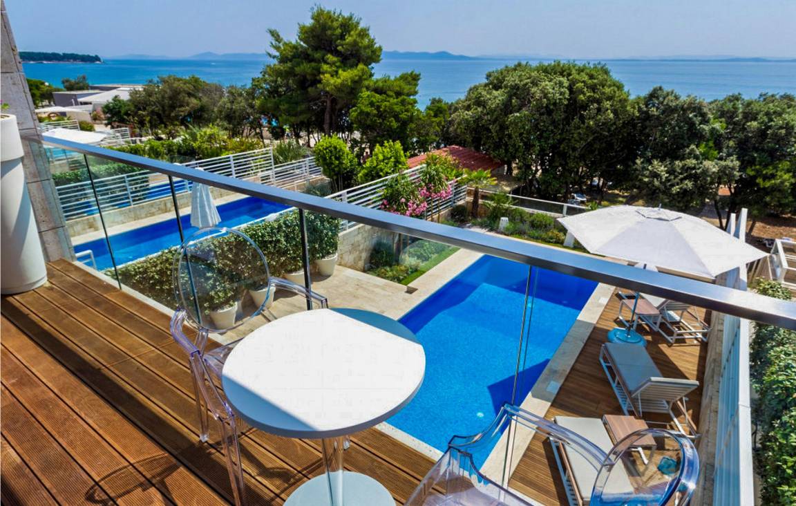 150 M² House ∙ 4 Bedrooms ∙ 8 Guests - Zaton