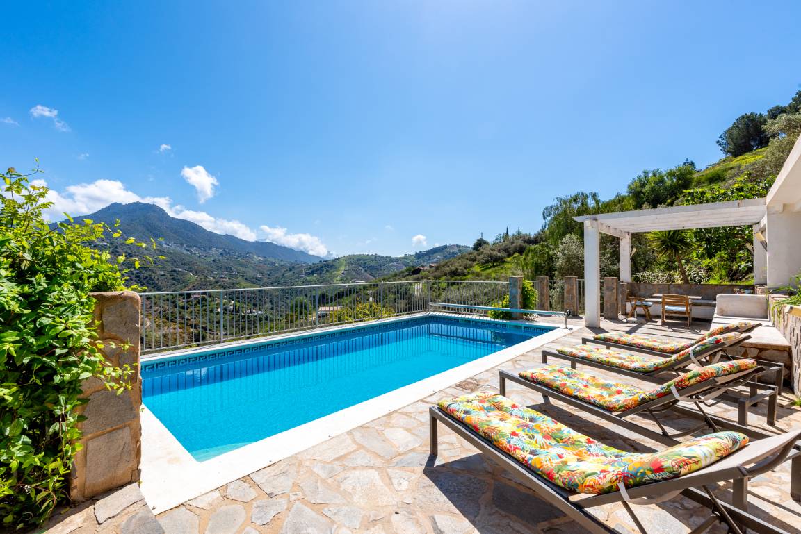 120 M² Villa ∙ 3 Schlafzimmer ∙ 6 Gäste - Torrox-Costa