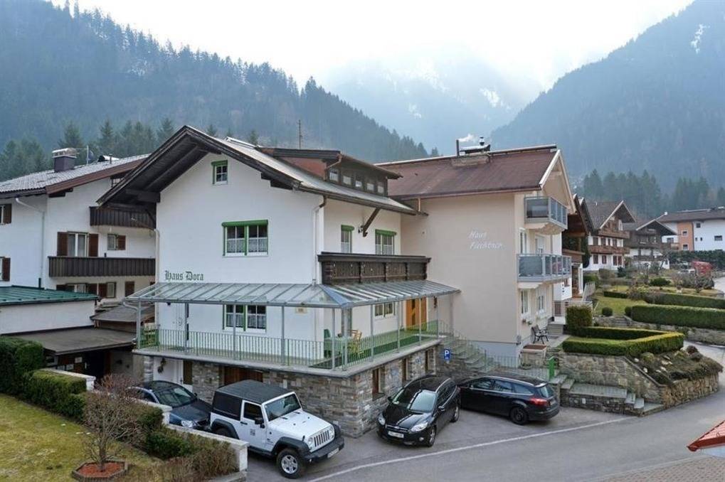 43 M² Apartment ∙ 2 Bedrooms ∙ 6 Guests - Mayrhofen