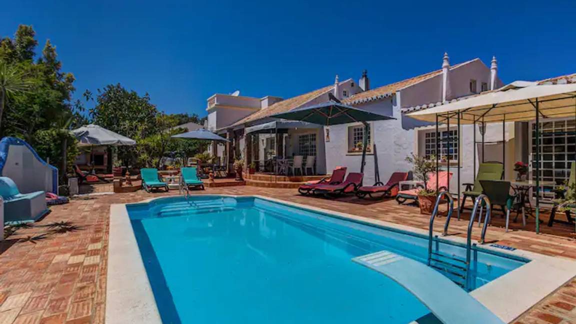 72 M² Huis ∙ 2 Slaapkamers ∙ 4 Gasten - Lagos