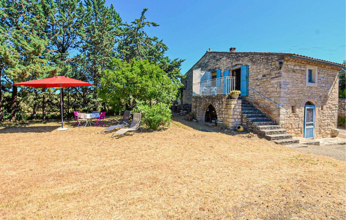 100 M² Ferienhaus ∙ 1 Schlafzimmer ∙ 6 Gäste - Barjac