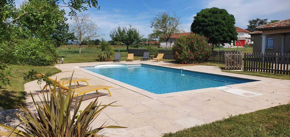 130 M² Gîte ∙ 3 Chambres ∙ 6 Personnes - Ain