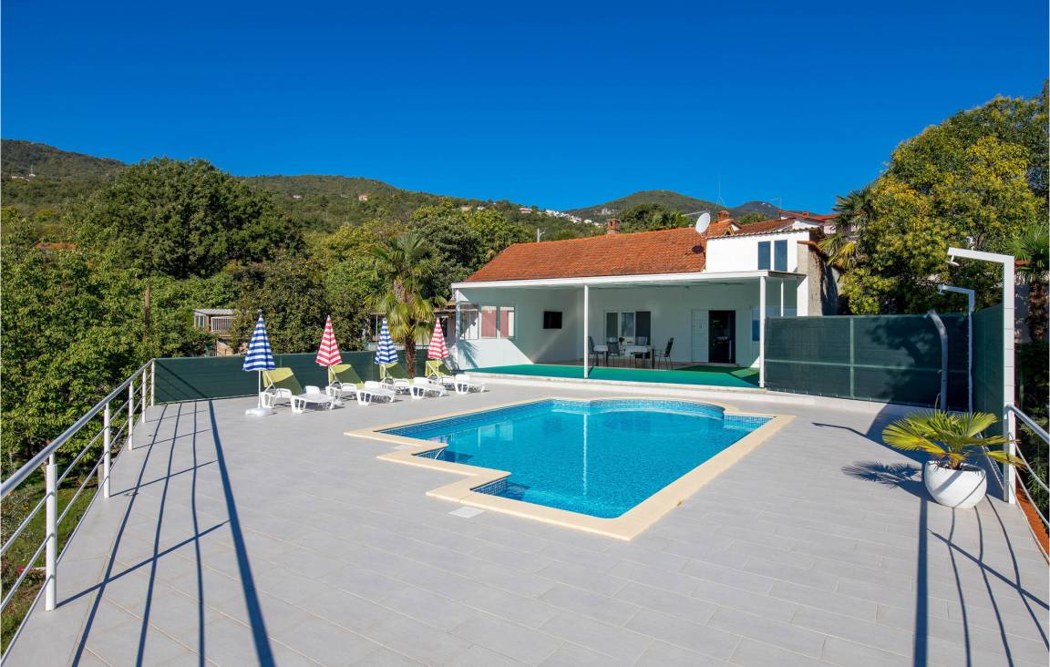 65 M² Ferienhaus ∙ 2 Schlafzimmer ∙ 4 Gäste - Opatija
