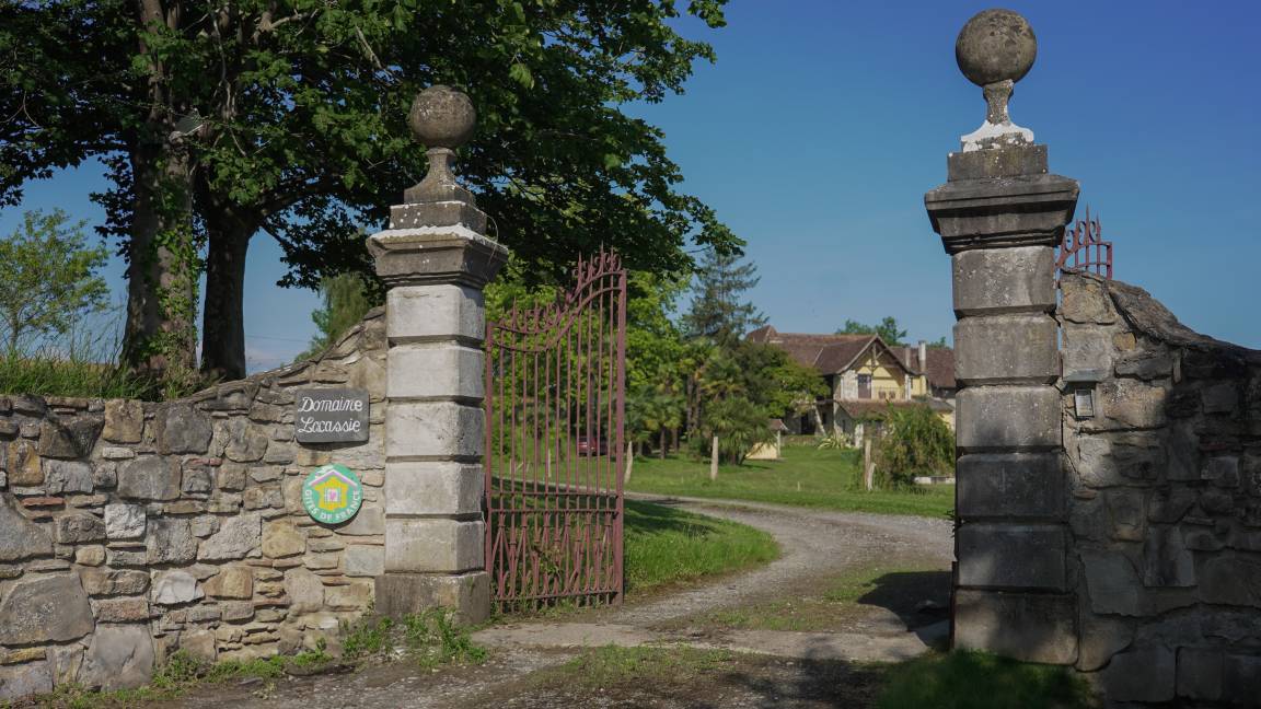 220 M² Maison De Vacances ∙ 4 Chambres ∙ 9 Personnes - Orthez