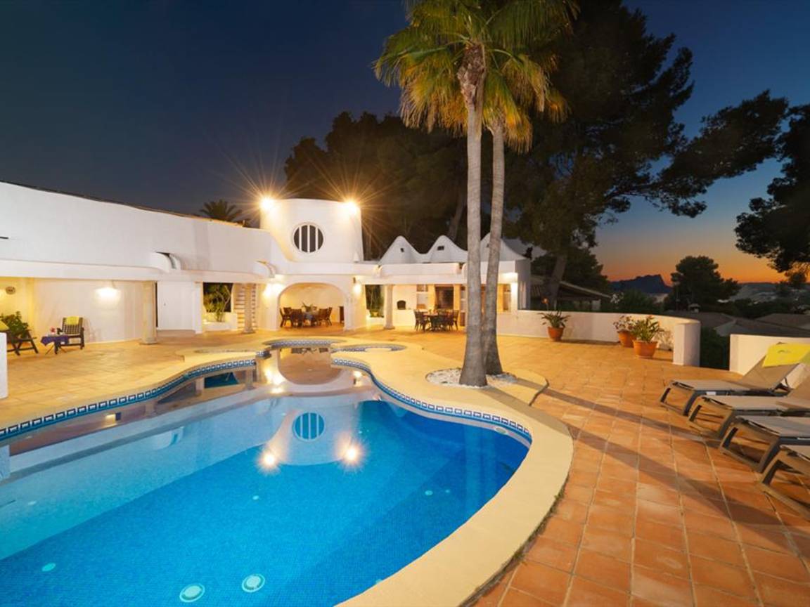560 M² Villa ∙ 3 Slaapkamers ∙ 6 Gasten - Moraira