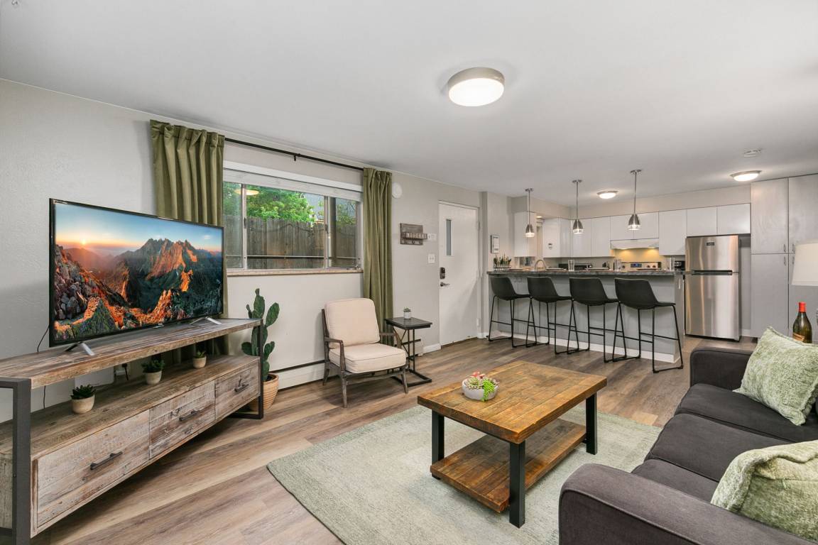 320 M² Condo ∙ 7 Bedrooms ∙ 16 Guests - Fort Collins, CO