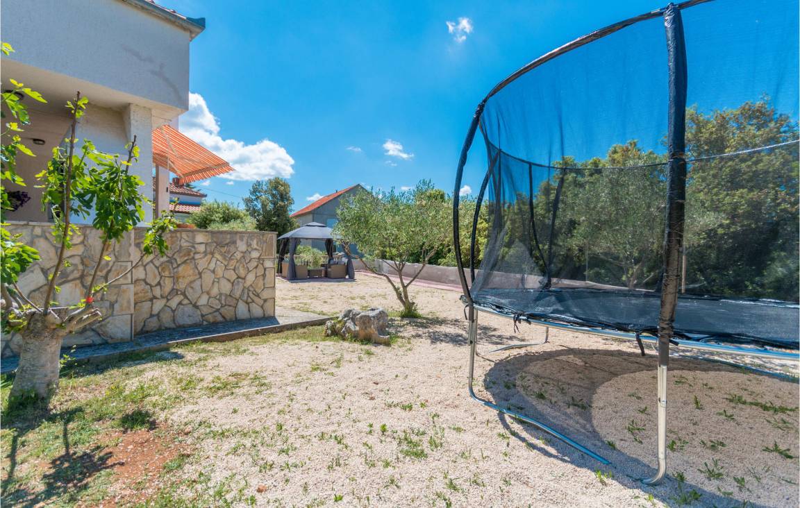 230 M² House ∙ 4 Bedrooms ∙ 8 Guests - Bibinje