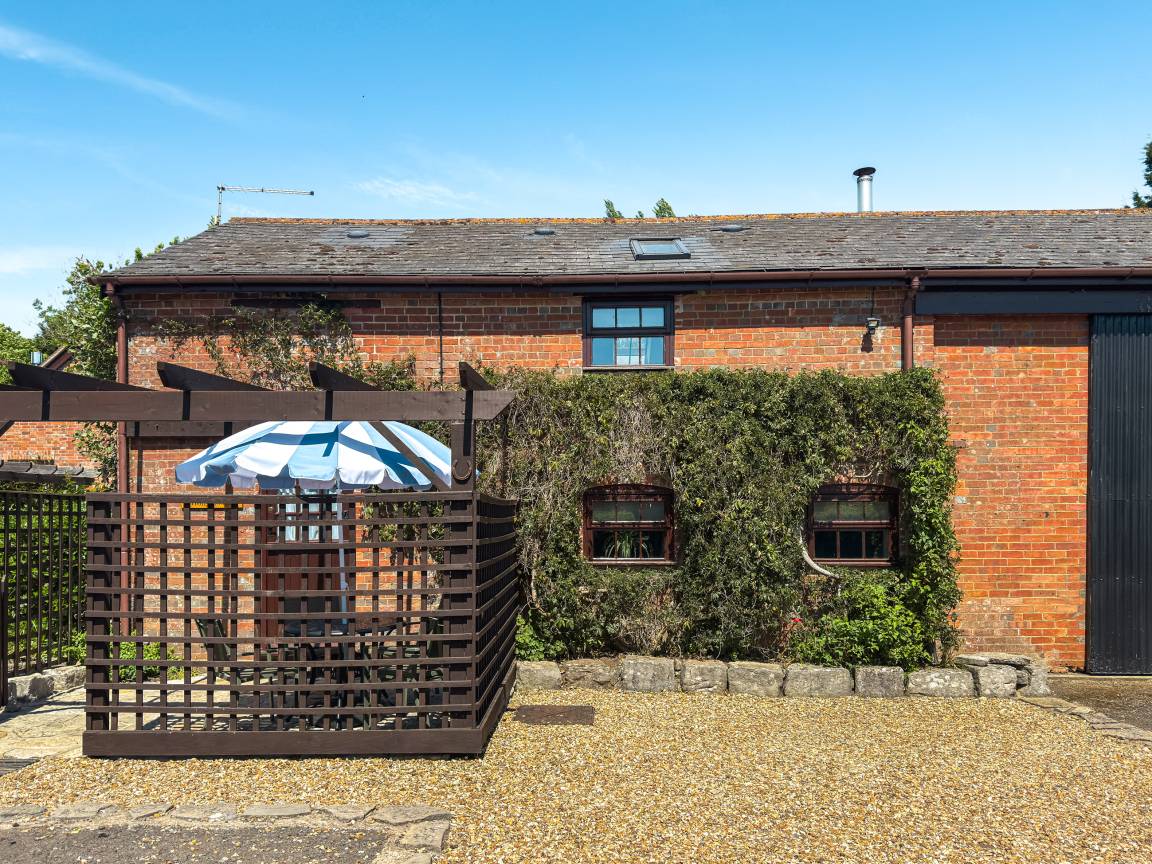 Cottage ∙ 2 Bedrooms ∙ 5 Guests - Wareham