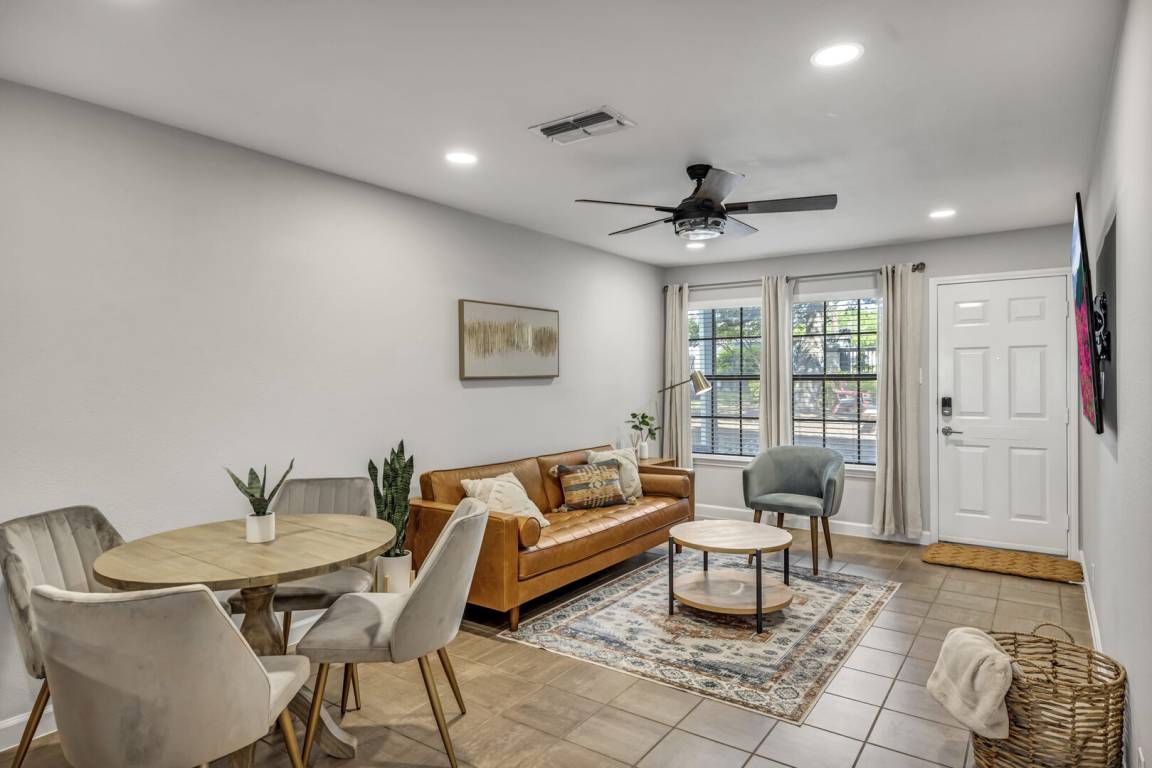 86 M² Apartamento ∙ 2 Habitaciones ∙ 4 Huéspedes - Austin, TX