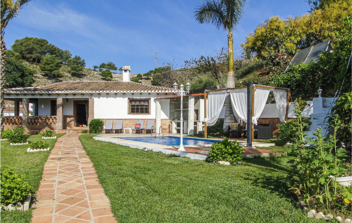 140 M² House ∙ 3 Bedrooms ∙ 6 Guests - Frigiliana