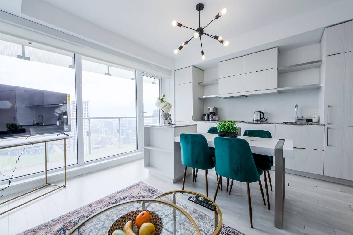 51 M² Apartment ∙ 2 Bedrooms ∙ 4 Guests - Toronto