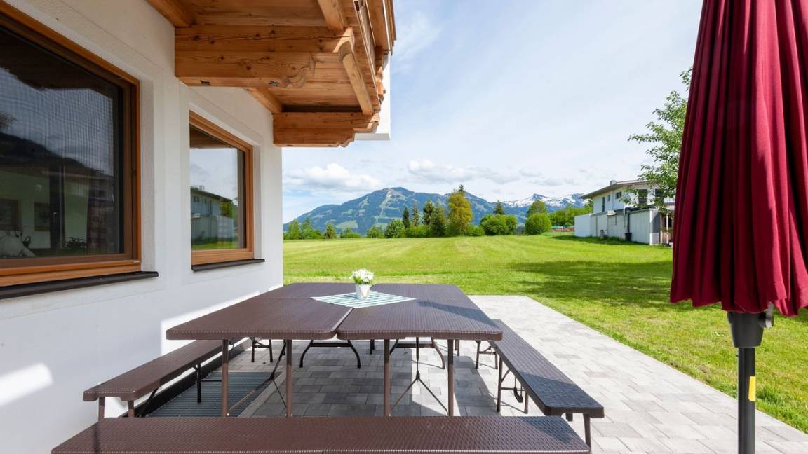 200 M² Ferienhaus ∙ 5 Schlafzimmer ∙ 12 Gäste - Söll
