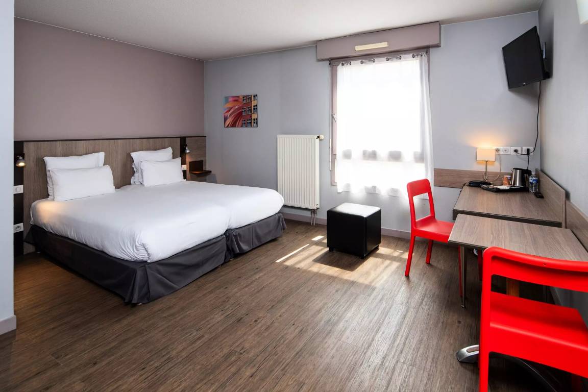 20 M² Studio ∙ 1 Chambre ∙ 2 Personnes - Gare de Lyon-Perrache