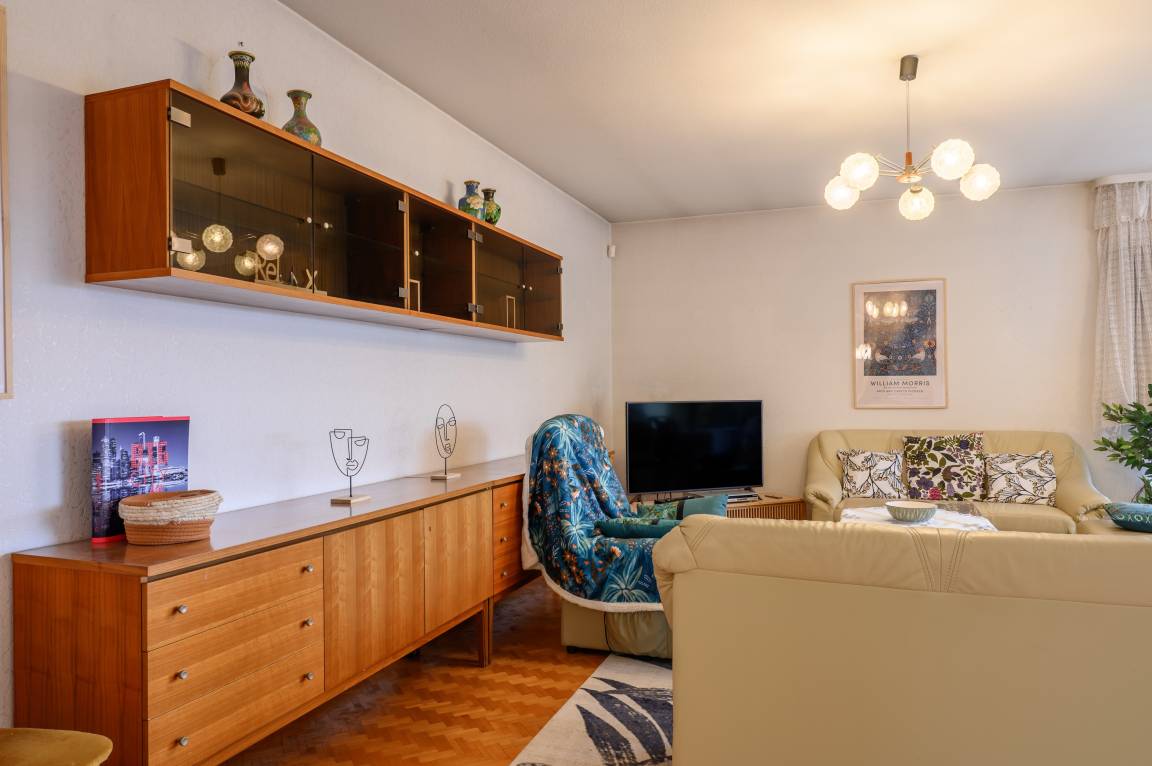 250 M² Ferienhaus ∙ 4 Schlafzimmer ∙ 8 Gäste - Eguisheim