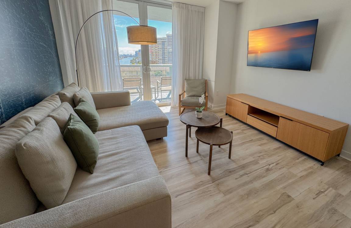1095 M² Apartment ∙ 2 Bedrooms ∙ 6 Guests - Hallandale Beach, FL