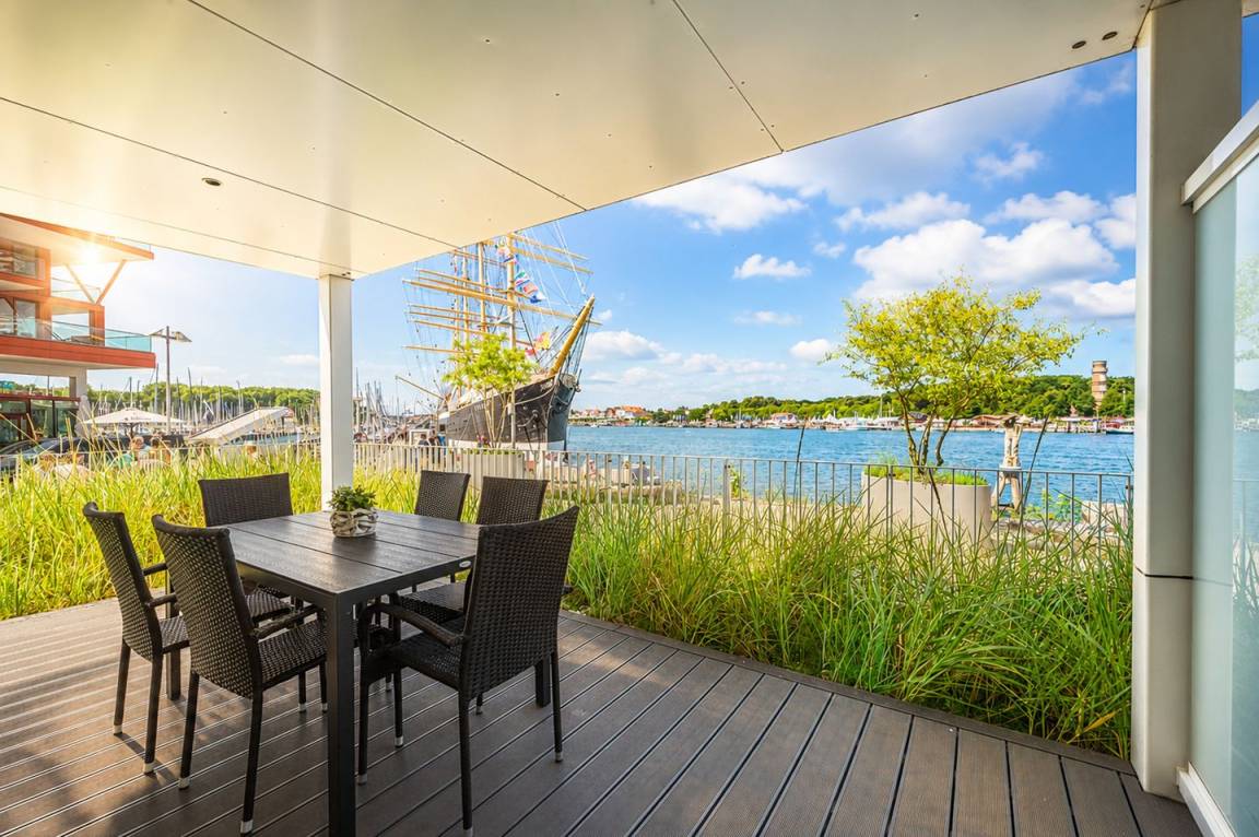 82 M² Apartment ∙ 2 Bedrooms ∙ 6 Guests - Lübeck