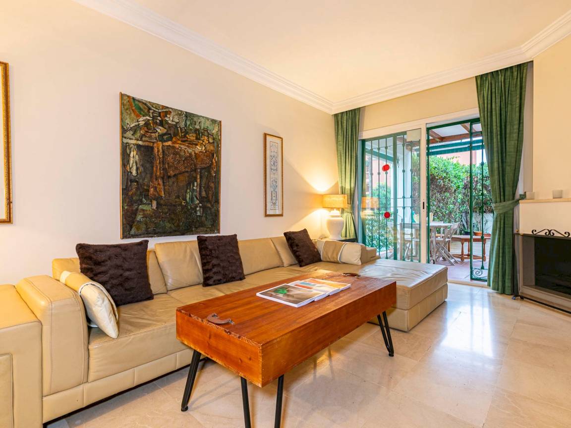 111 M² Apartamento ∙ 2 Habitaciones ∙ 4 Huéspedes - Marbella