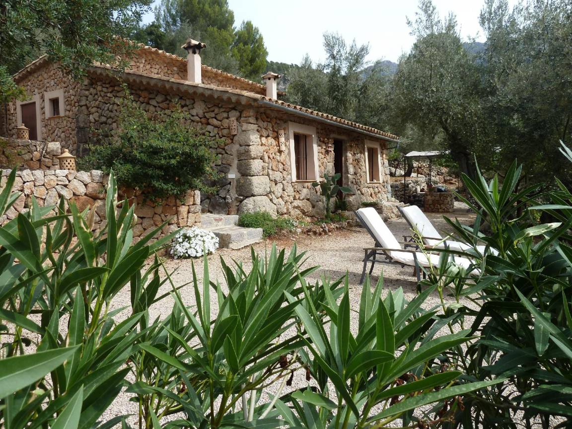70 M² House ∙ 1 Bedroom ∙ 4 Guests - Fornalutx