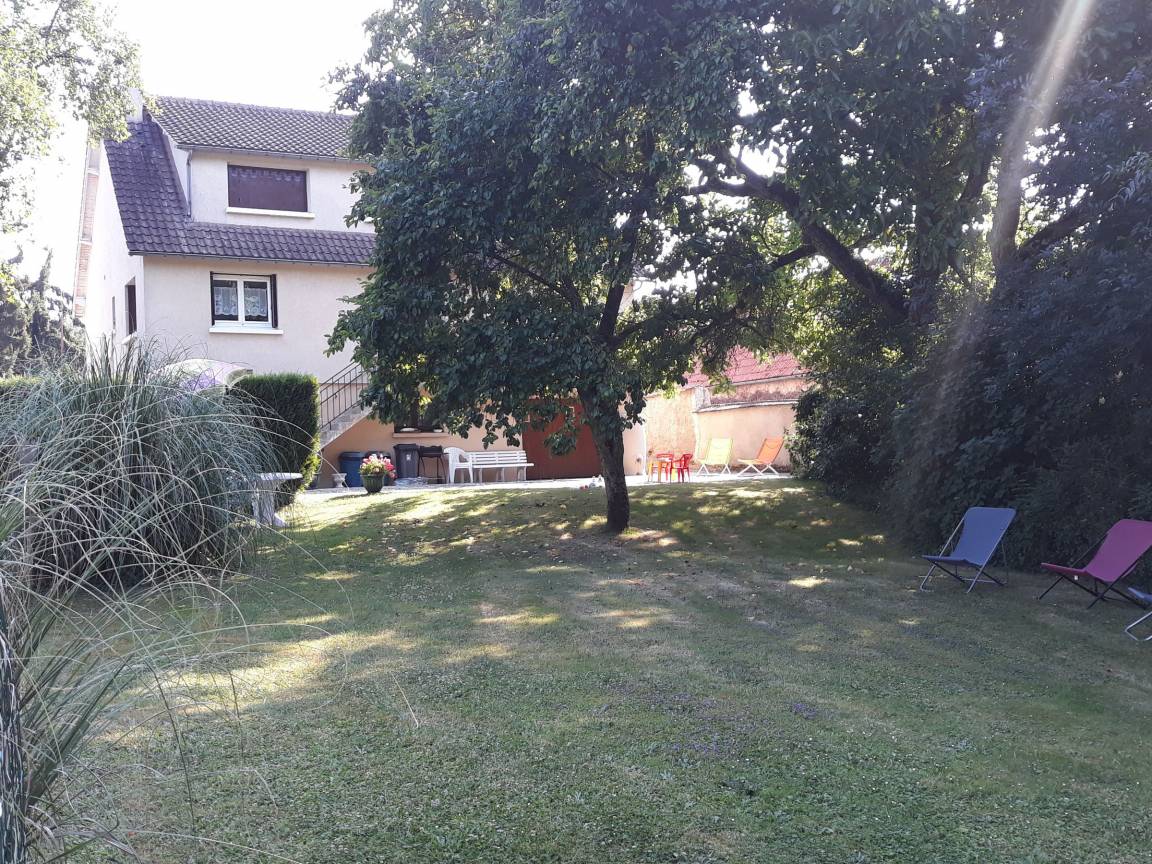 150 M² Cottage ∙ 5 Chambres ∙ 10 Personnes - Chartres