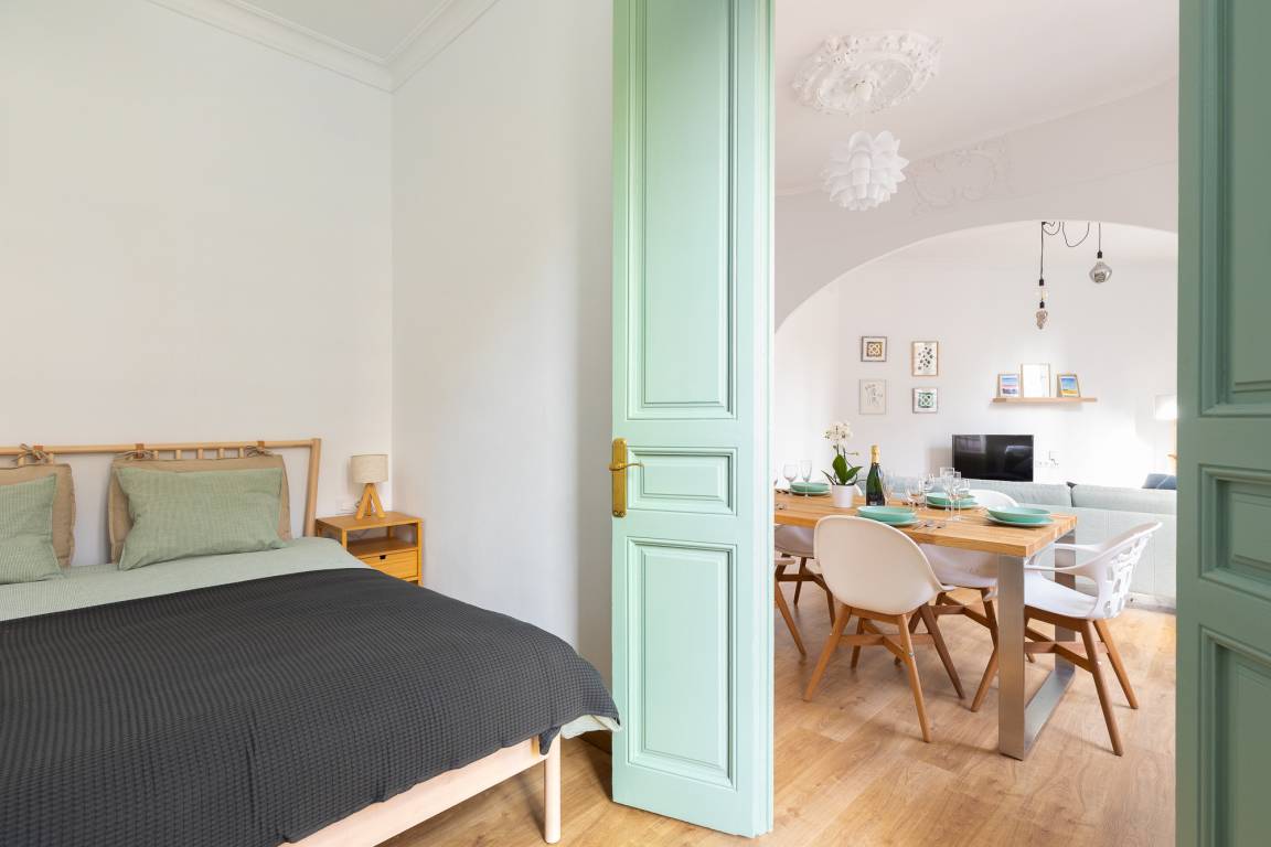 105 M² Apartamento ∙ 3 Habitaciones ∙ 6 Huéspedes - Barcelona