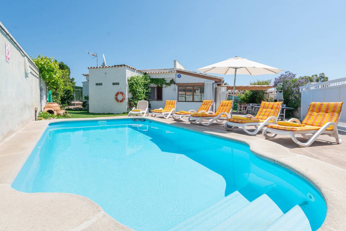 140 M² Villa ∙ 3 Bedrooms ∙ 6 Guests - Alcúdia