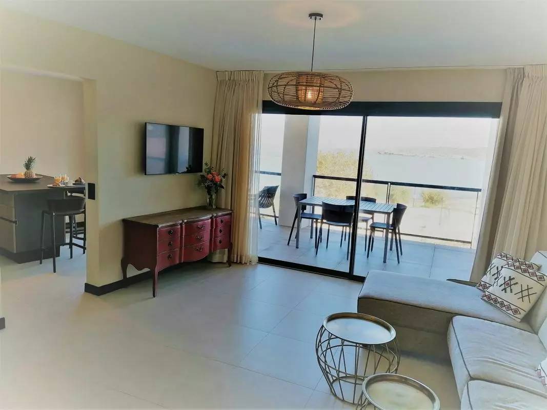 70 M² Ferienwohnung ∙ 2 Schlafzimmer ∙ 8 Gäste - Calvi