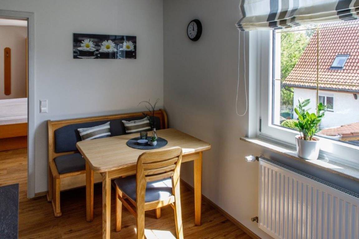35 M² Ferienwohnung ∙ 1 Schlafzimmer ∙ 2 Gäste - Langenargen