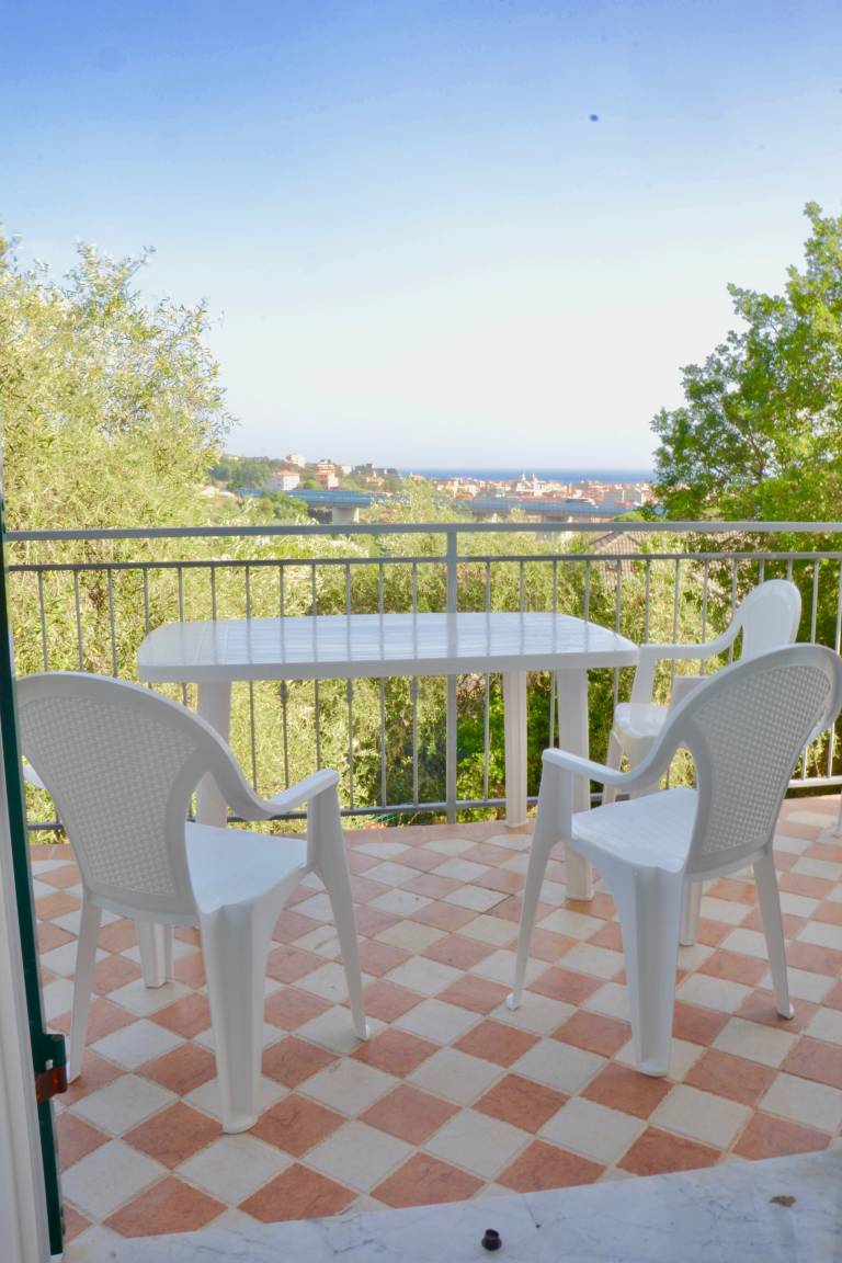 Apartamento ∙ 2 Habitaciones ∙ 5 Huéspedes - Chiavari