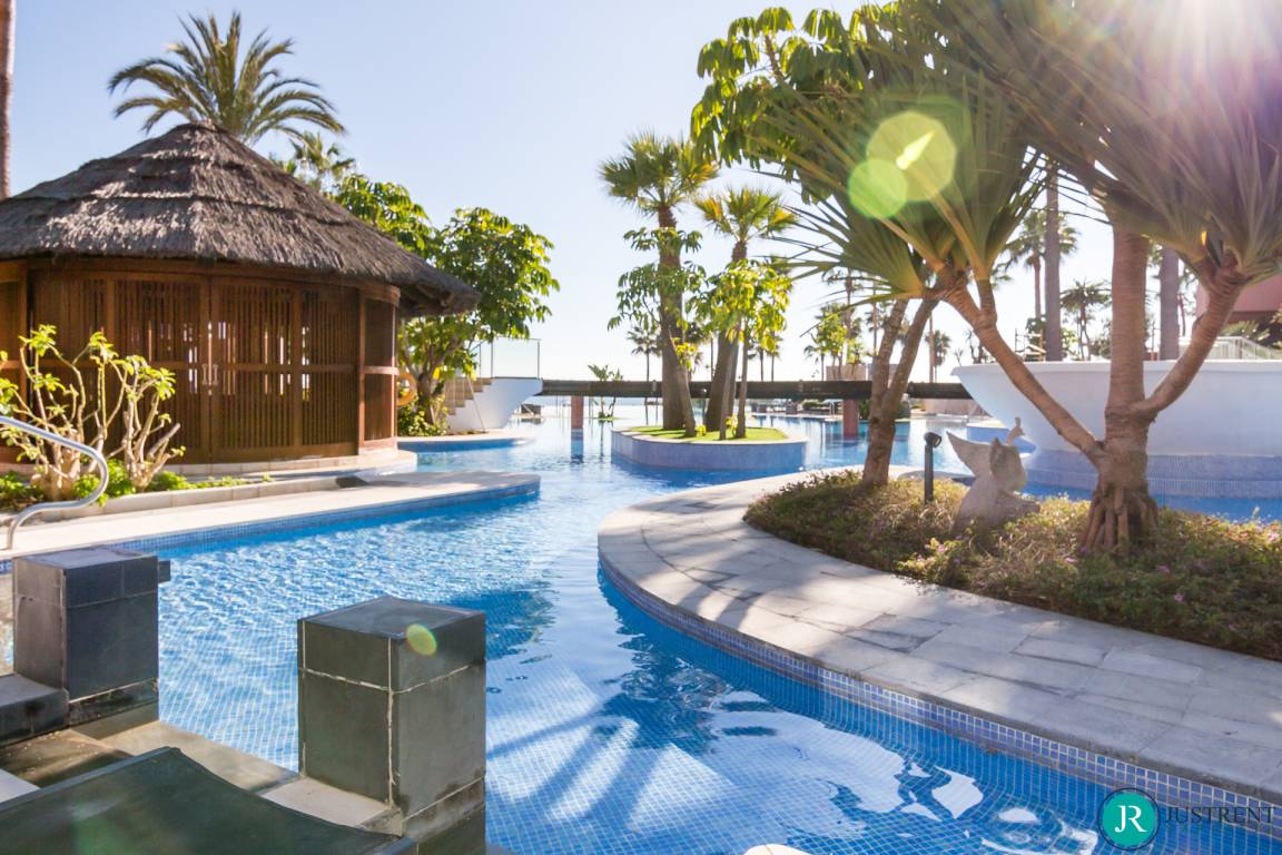 120 M² Apartment ∙ 3 Bedrooms ∙ 6 Guests - Estepona