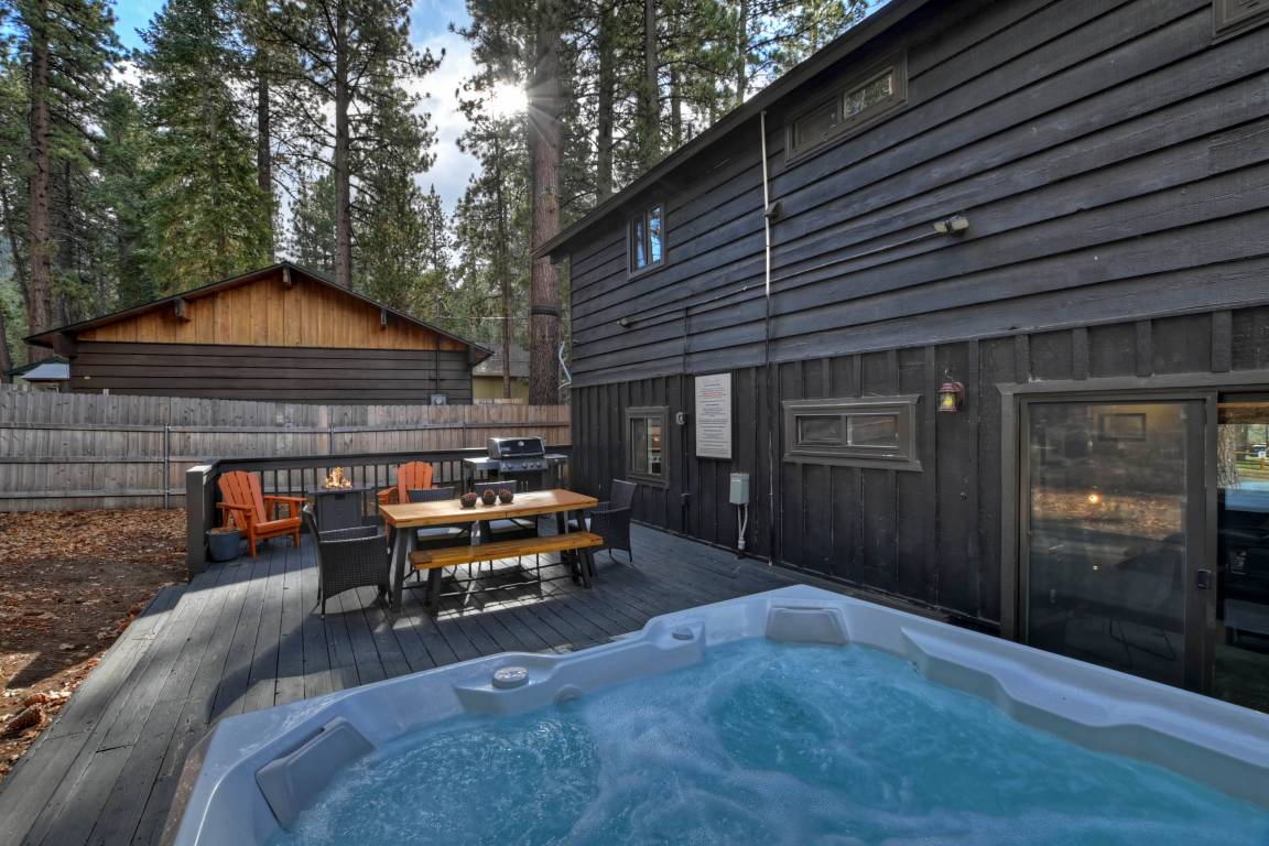 123 M² House ∙ 3 Bedrooms ∙ 7 Guests - Big Bear, CA